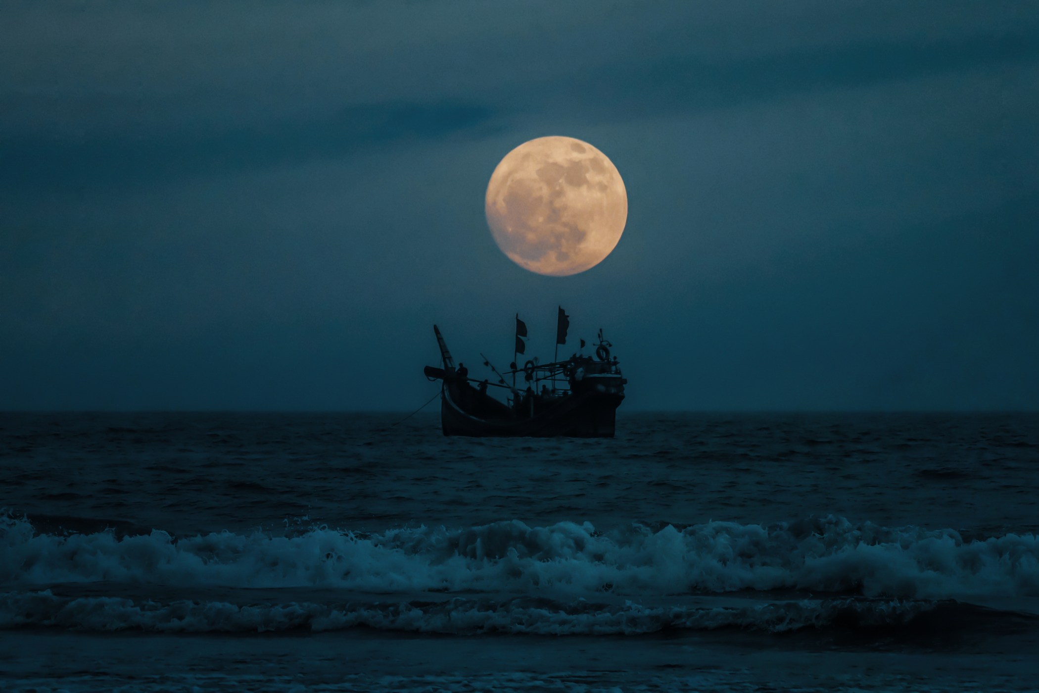 What Eerie Tales Await You on the Full Moon ‘Legends & Lores’ Cruise?